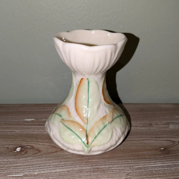 Belleek | Accents | Belleek Potteries Porcelain Vase Leaf Spill Vase ...